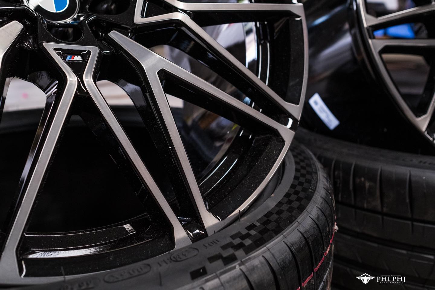 Mâm BMW 818m 21+22 inch - X5 G05 / X6 G06 | Chính Hãng - Phi Phi ...