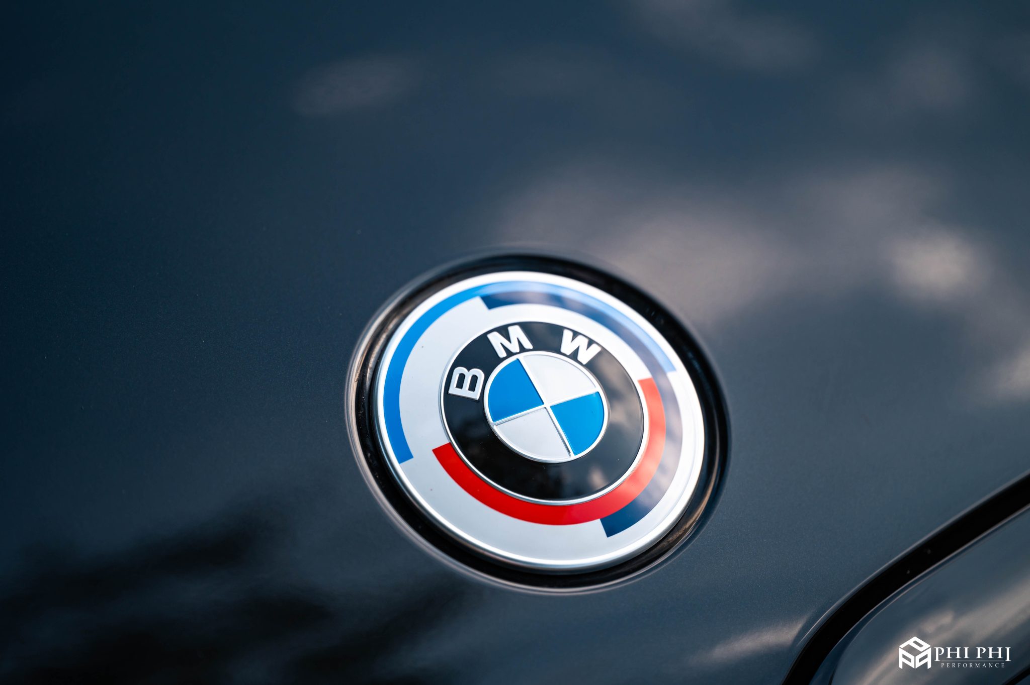 Logo xe BMW Chính Hãng Phiên Bản Kỷ Niệm 50 Năm | BMW 3-Series G20 ...